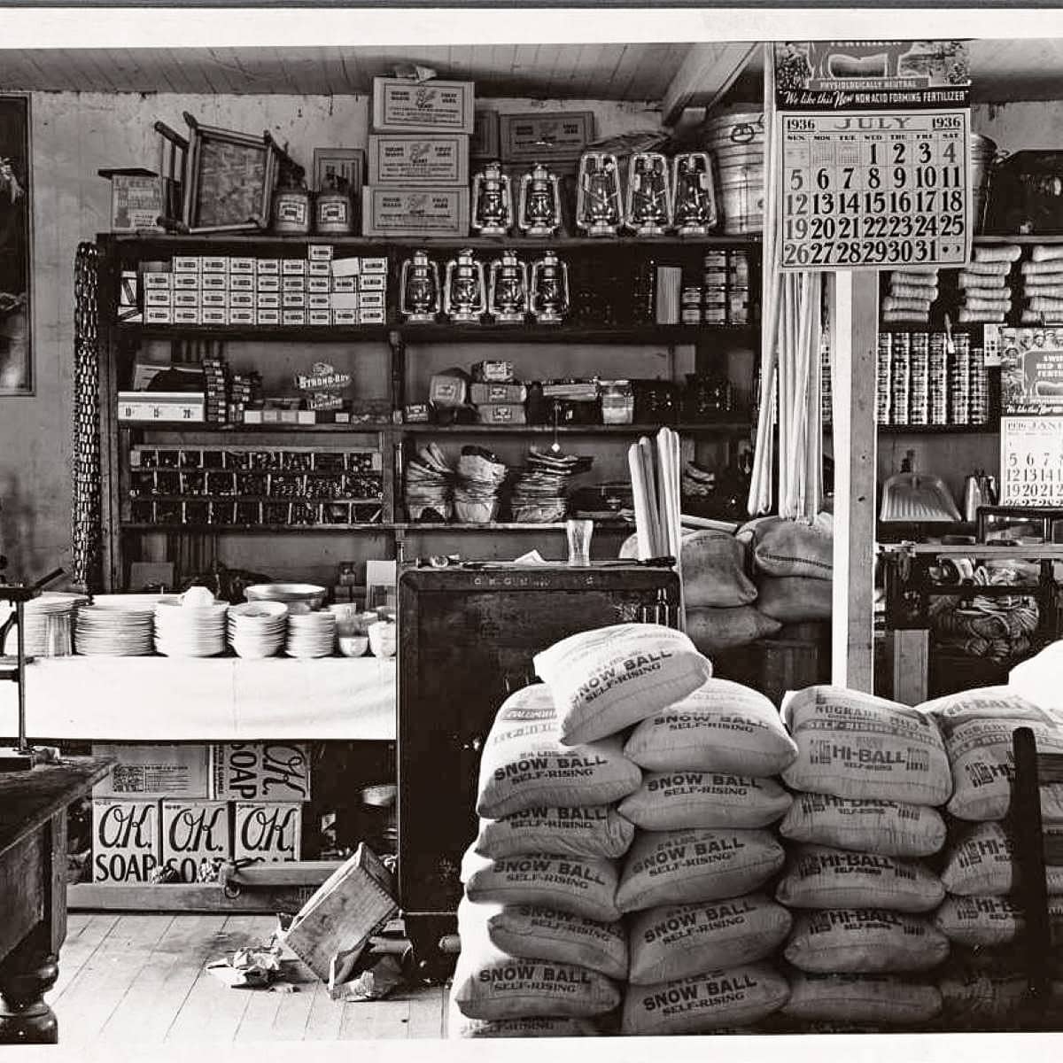 Life As a Homemaker in the 1930s [Homemaking History] | The Cultivation ...